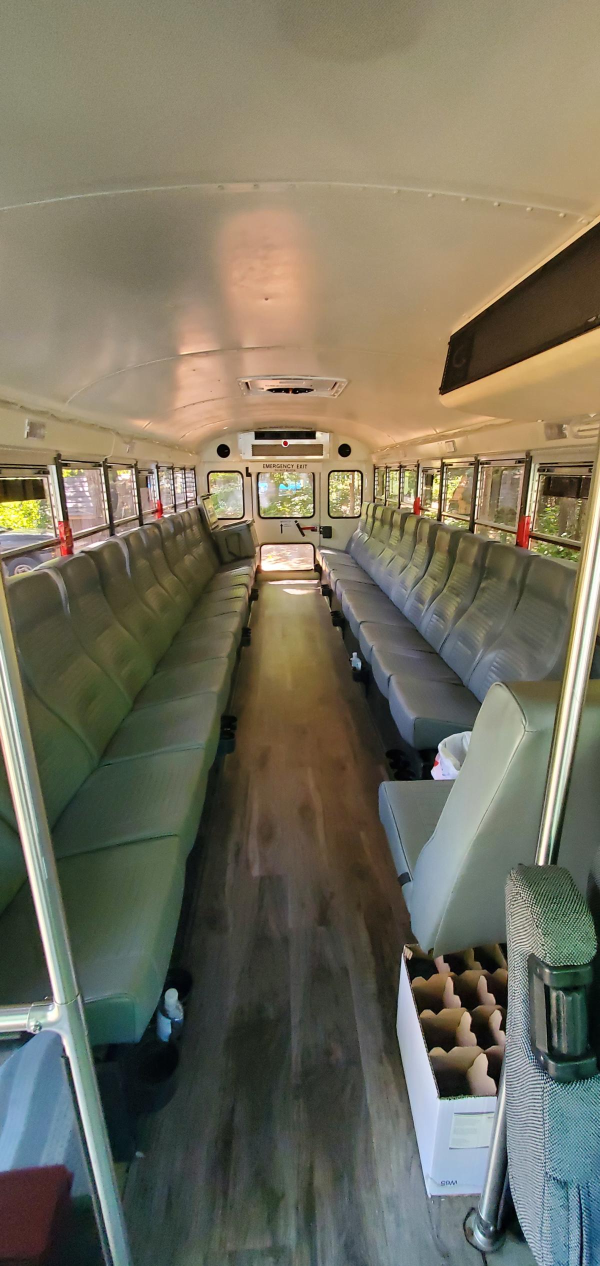 The Magic Shuttle Bus | Traverse City, MI 49684