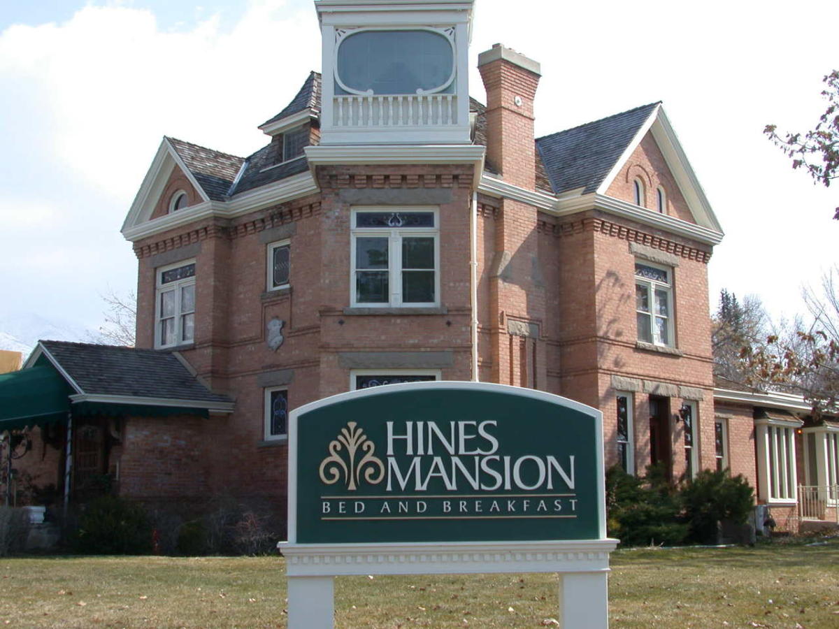 Hines Mansion Bed and Breakfast Hines Mansion Bed and Breakfast