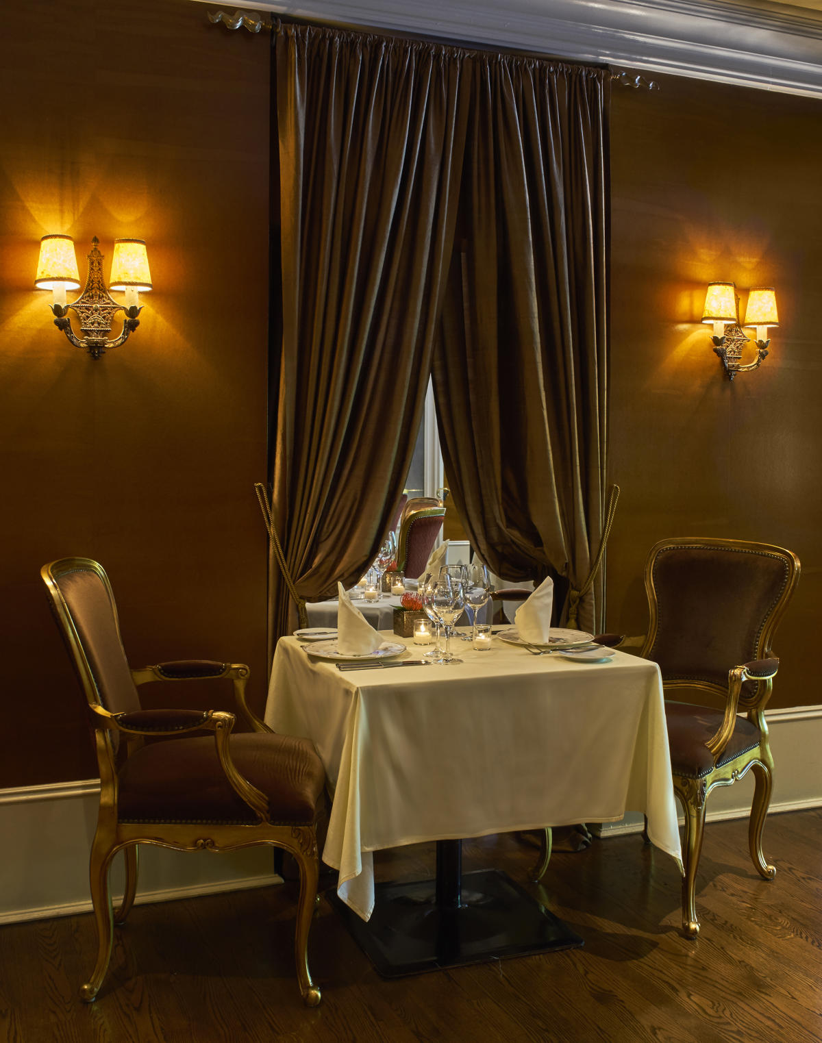 Bacchus Restaurant & Lounge