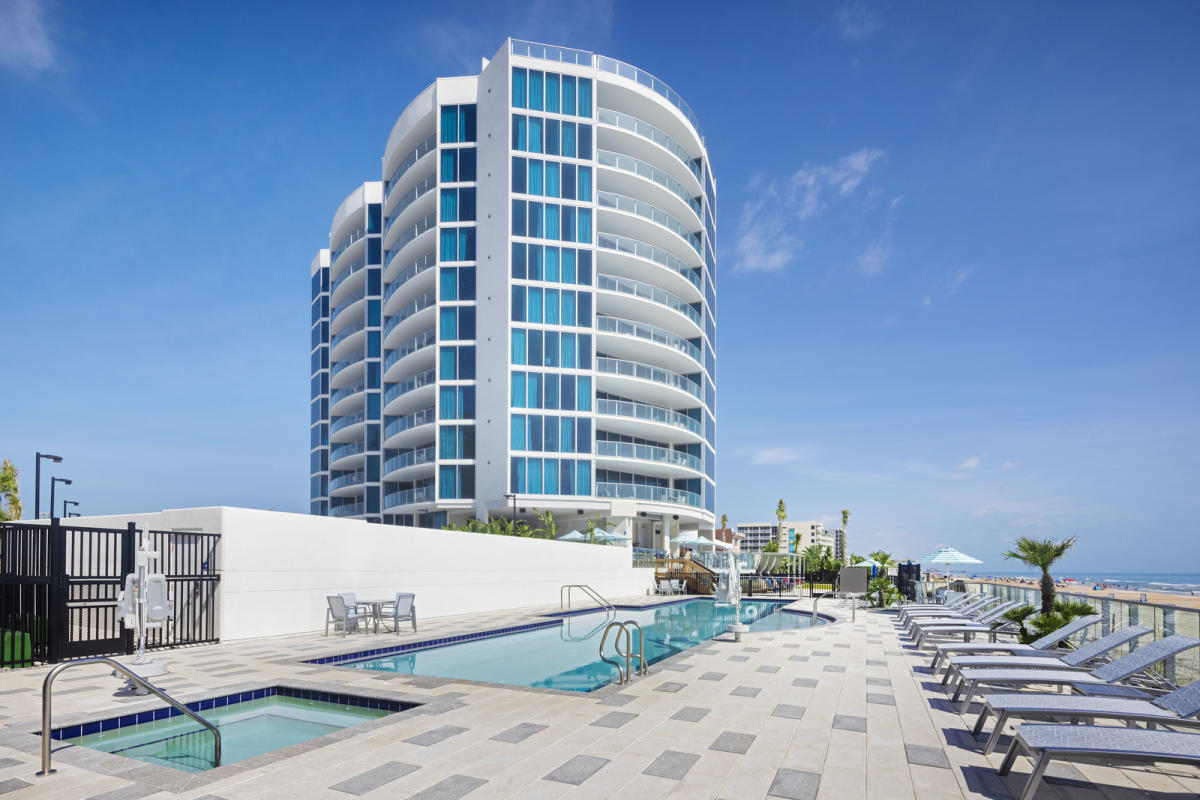 Max Beach Resort - Daytona Beach in Daytona Beach Shores | VISIT FLORIDA
