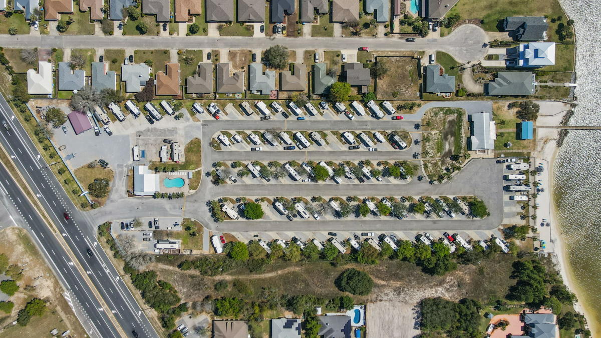 Emerald Beach RV Park in Navarre | VISIT FLORIDA