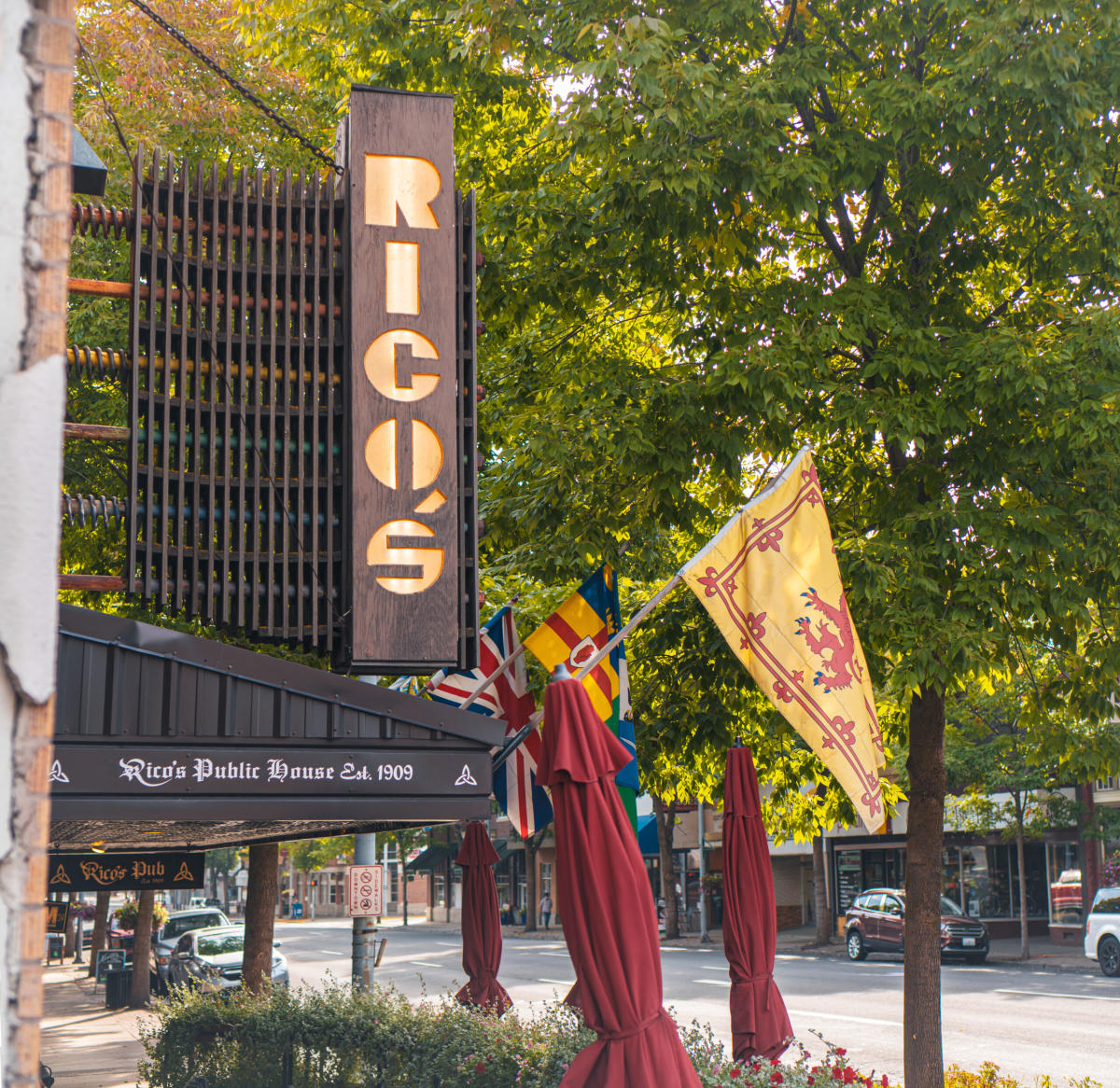 Rico's Public House