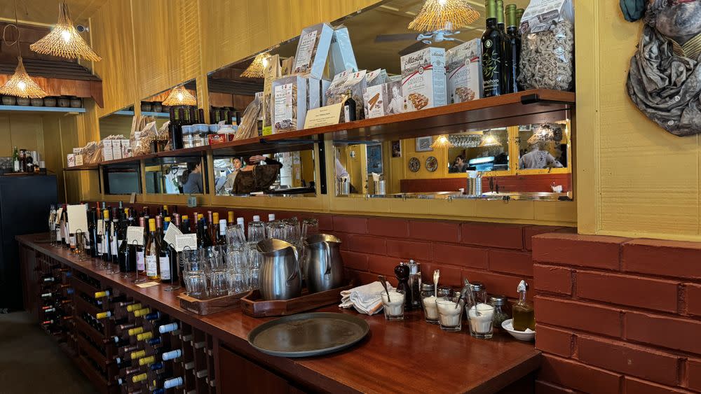 Lo Coco's Restaurant and Pizzeria | Oakland, CA