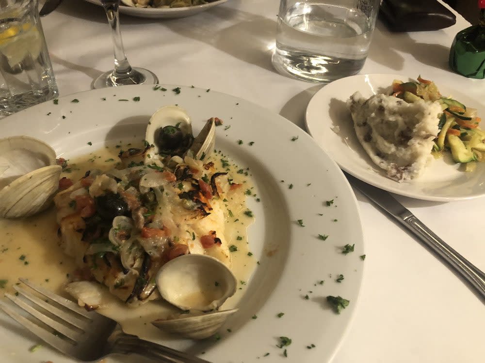 Posillipo Restaurant | North Providence, RI 02911-1086