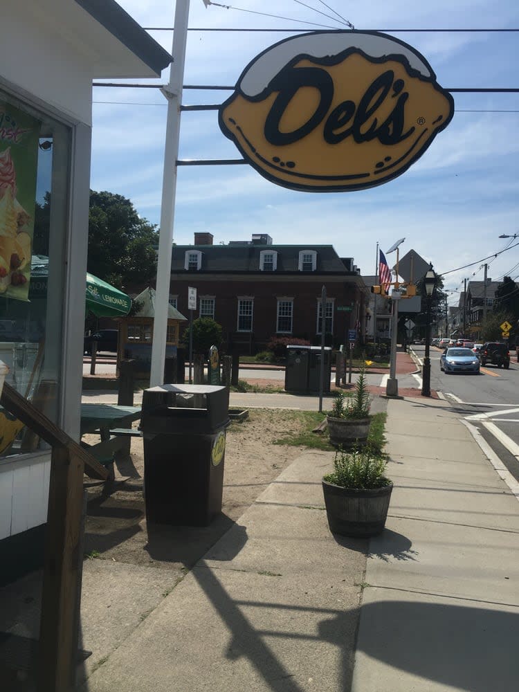 Del's Lemonade - Warren | Warren, RI 02885