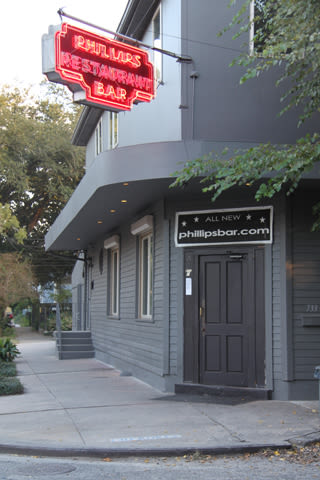 Phillips Restaurant & Bar