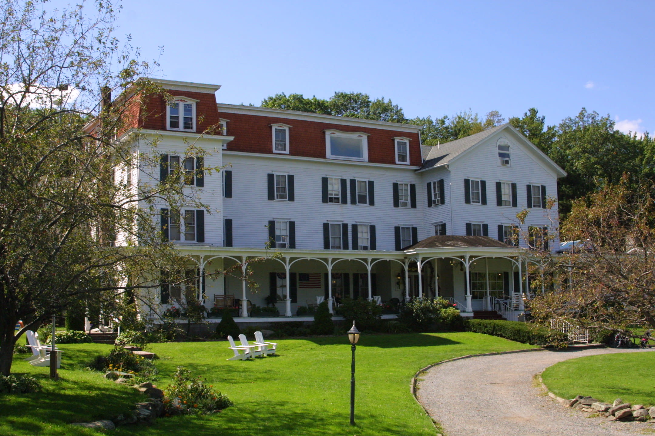 Winter Clove Inn | Round Top, NY 12473