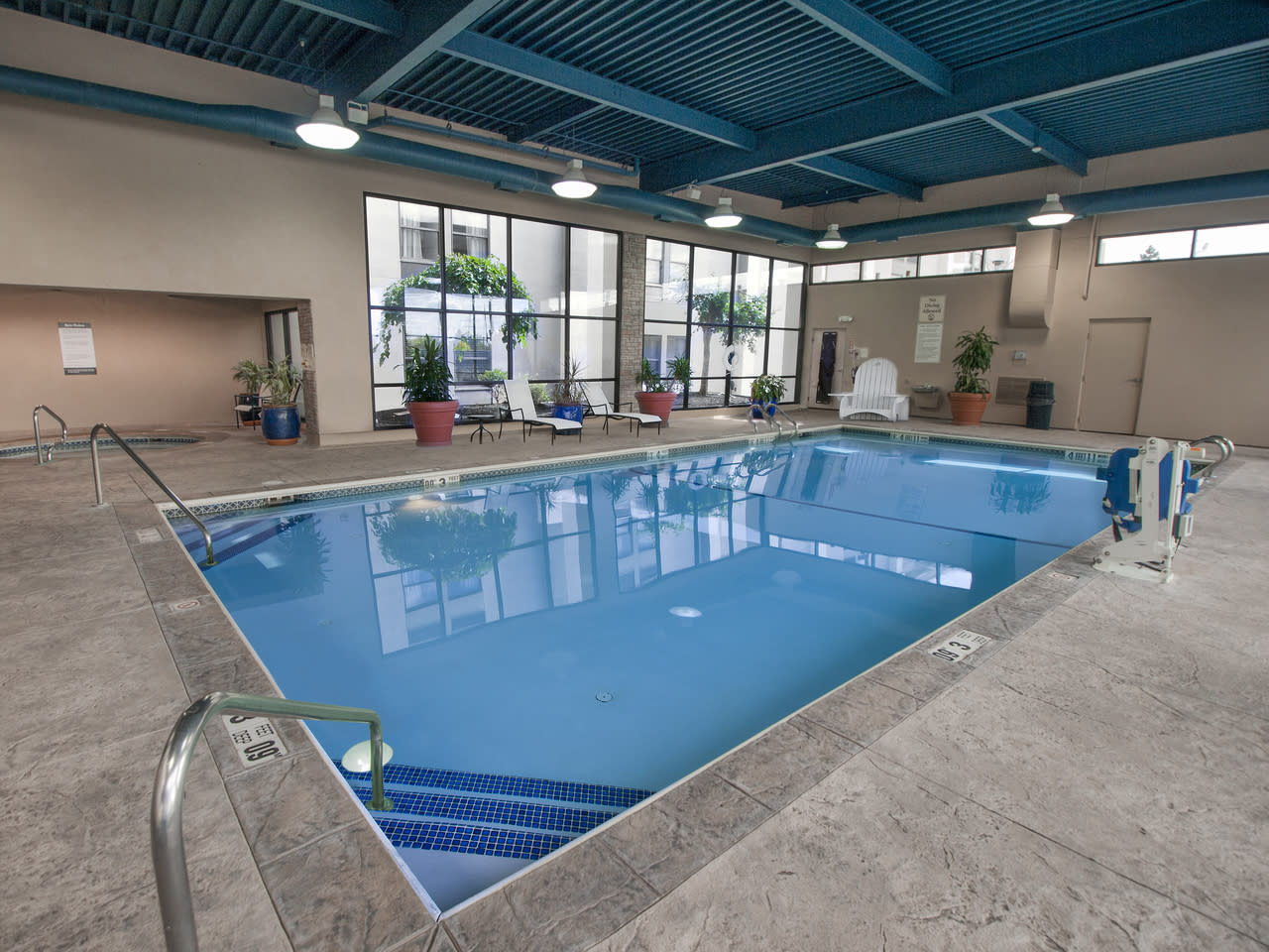DoubleTree by Hilton Buffalo-Amherst | Amherst, NY 14226