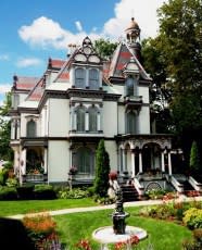 Batcheller Mansion Inn | Saratoga Springs, NY 12866