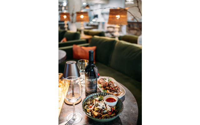 Vintner's Table Wyomissing