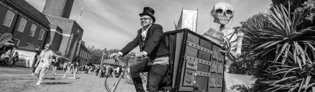 strolling bones parade