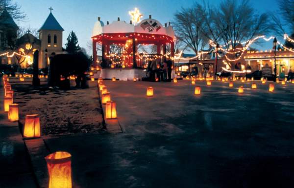 Albuquerque Luminaria Tour The World’s Tallest 'Luminito' Now Stands