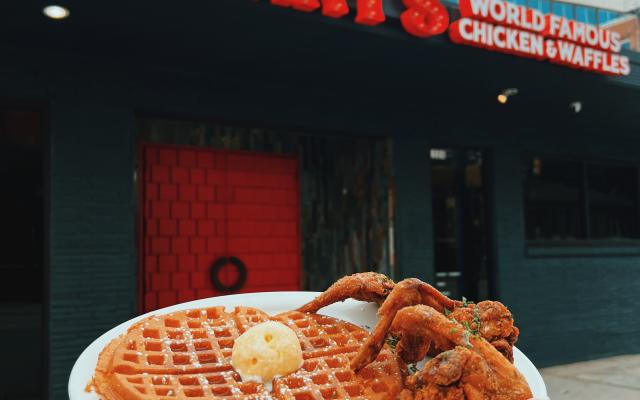 Johnny's Chicken & Waffles