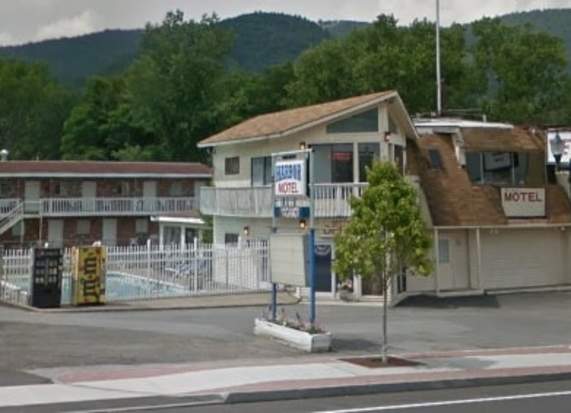 Harbor Motel
