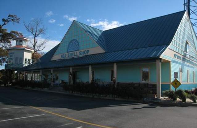 Sea Shell Shop and Shell We Golf