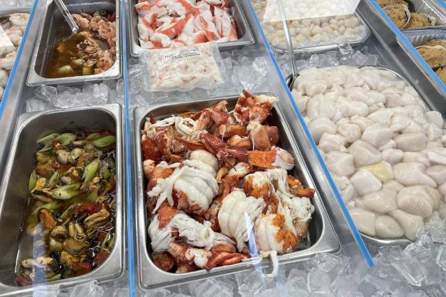 CAPTAIN'S CATCH SEAFOOD | Warwick, RI