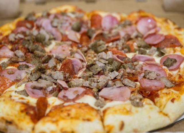 Wise guys pizza store