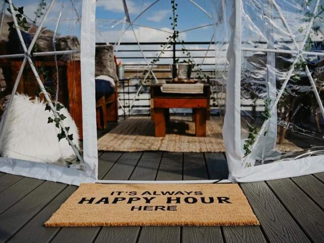 Cozy Igloos and Outdoor Patios to Enjoy this Winter in the Cincy Region