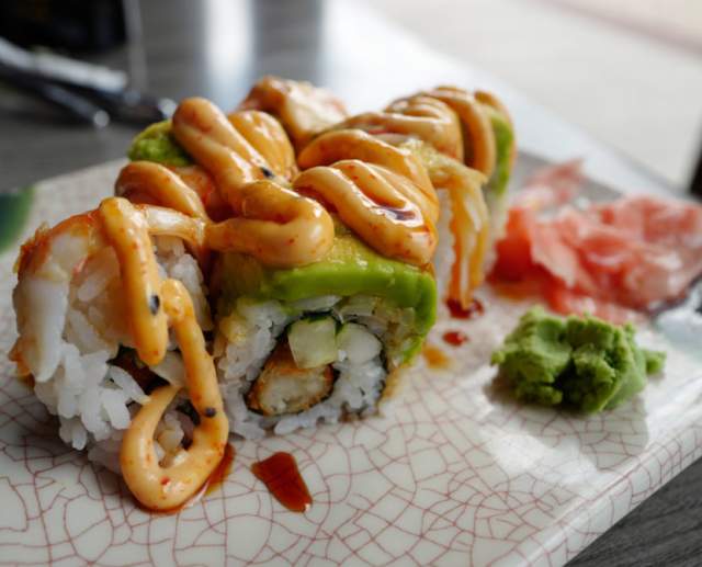 Tako Sushi Logo