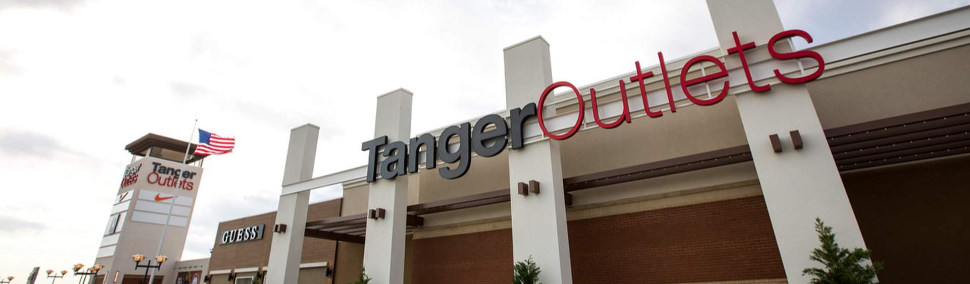 Modelo Comercial De Tanger Outlets