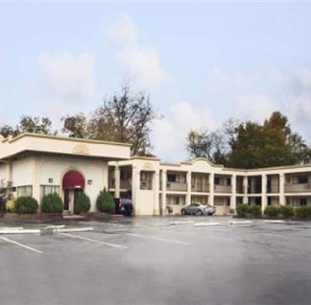 clover leaf motel photos