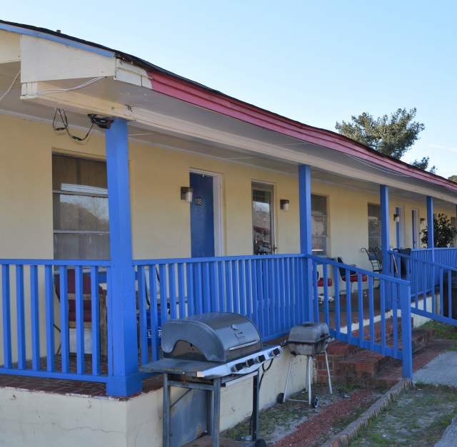 clover leaf motel photos