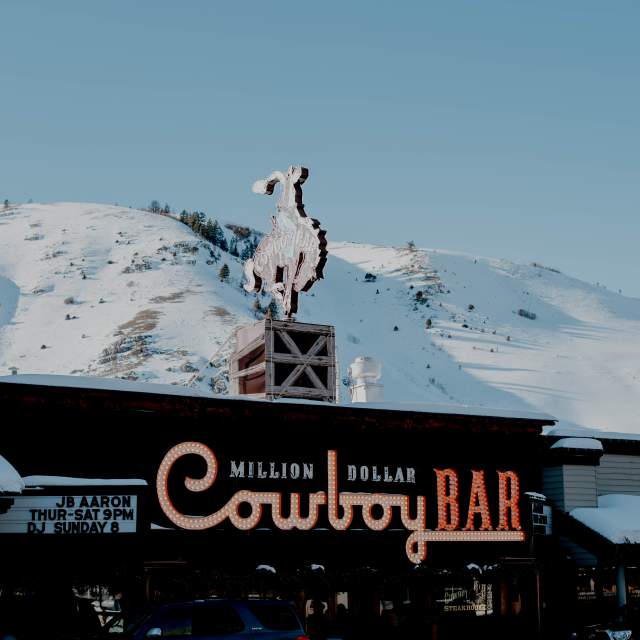 jackson hole dive bars