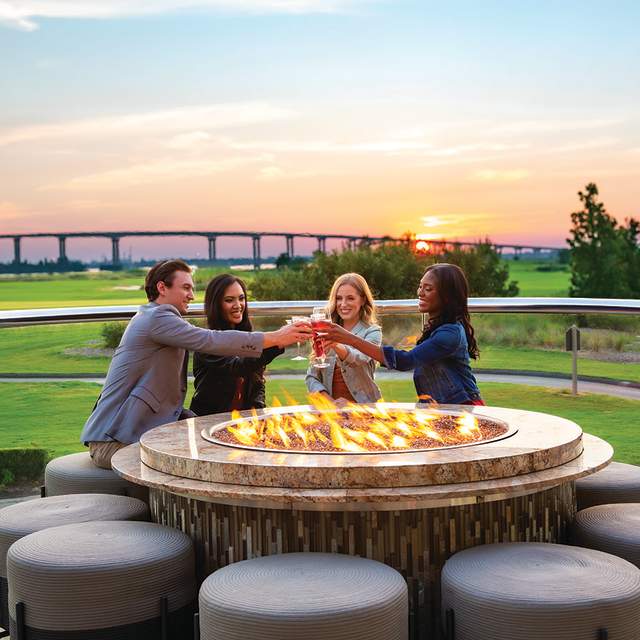 sunset grill dress code