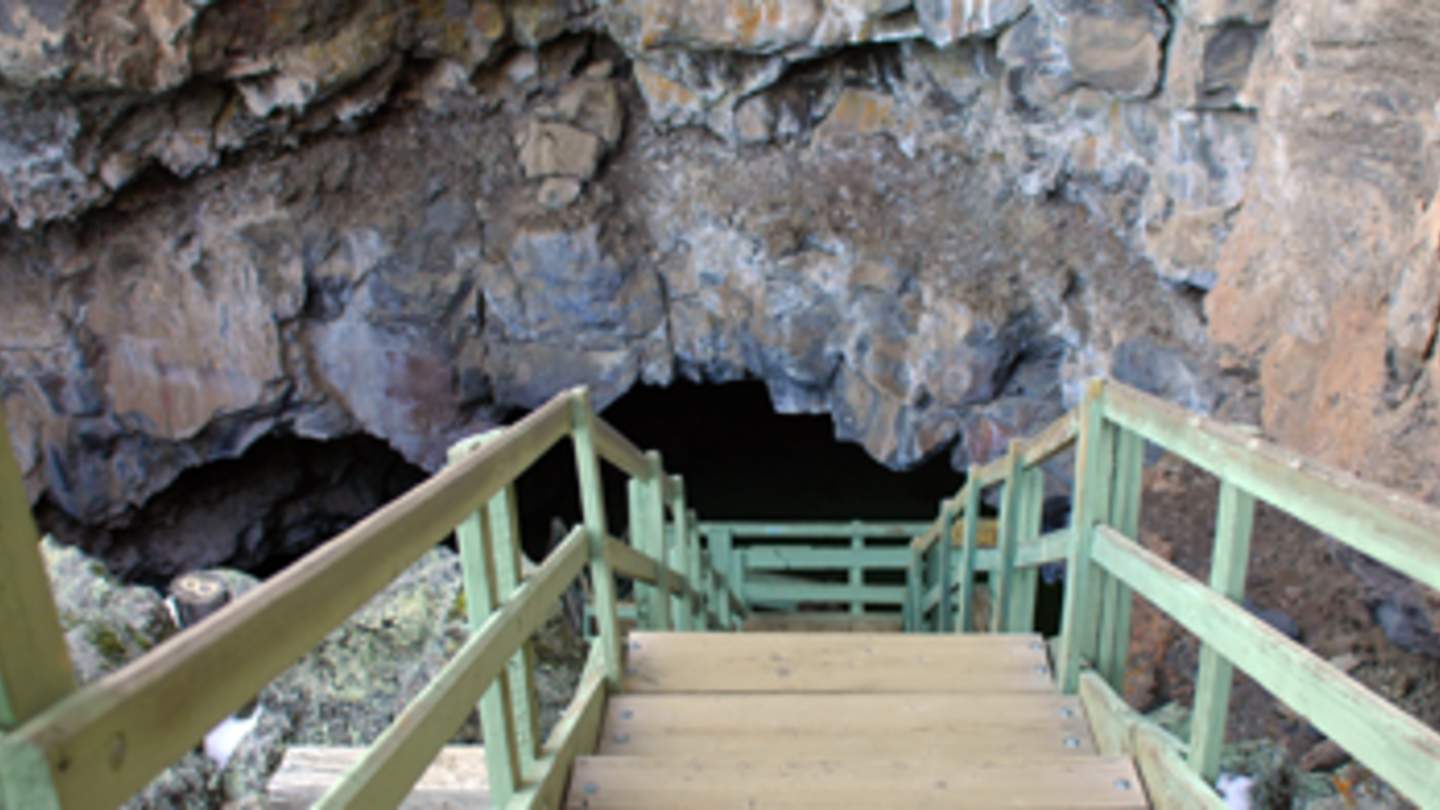 Ice Cave Beautiful Ice Cave In Northeast Japan Warms To Title Of