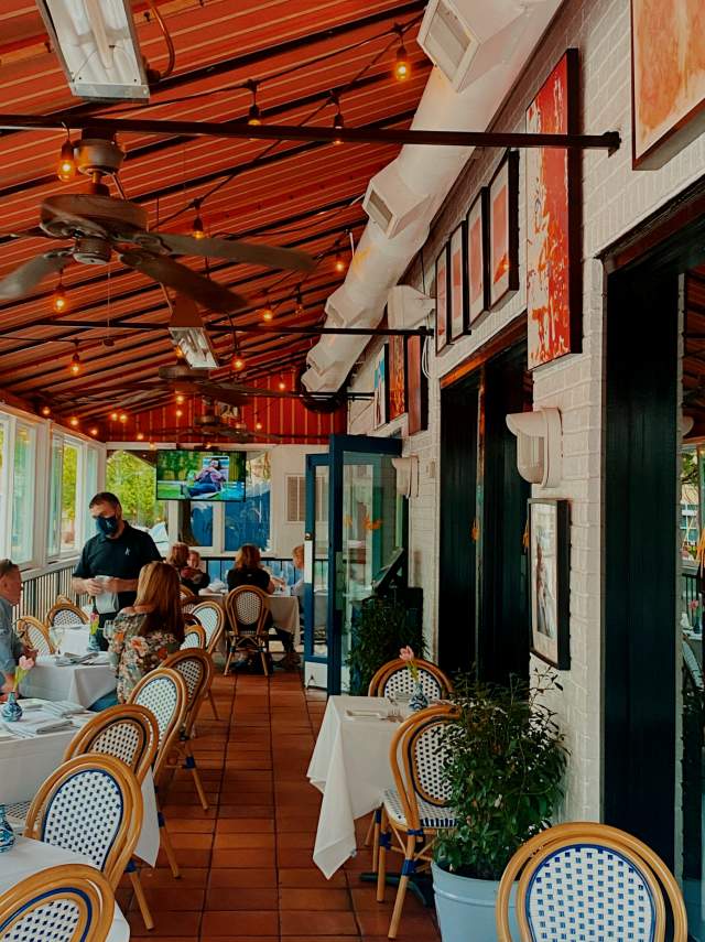Avanti's restaurant store