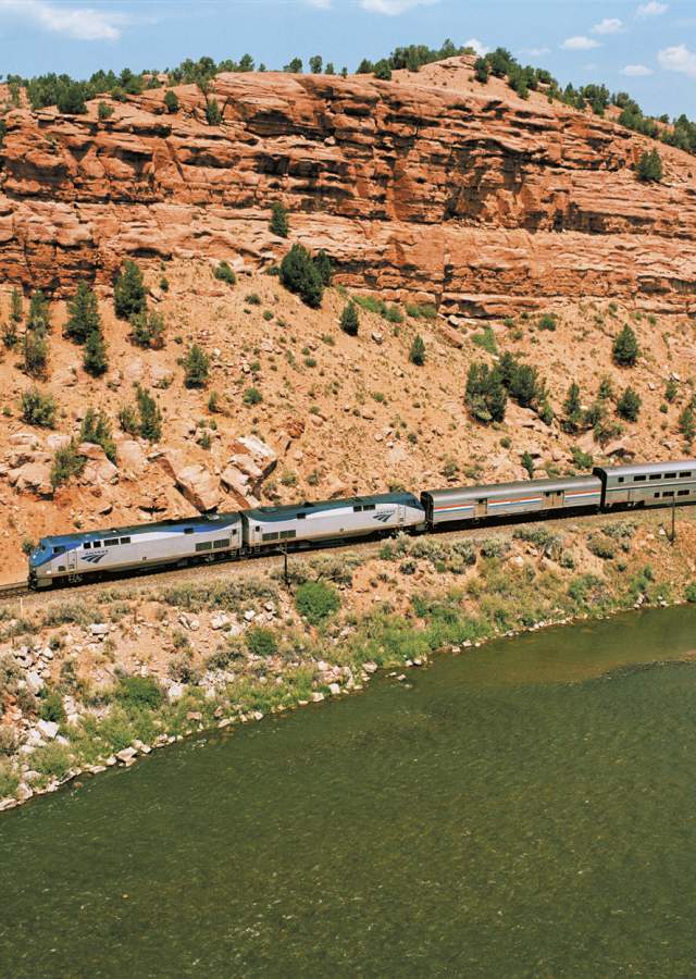 does amtrak go to colorado springs