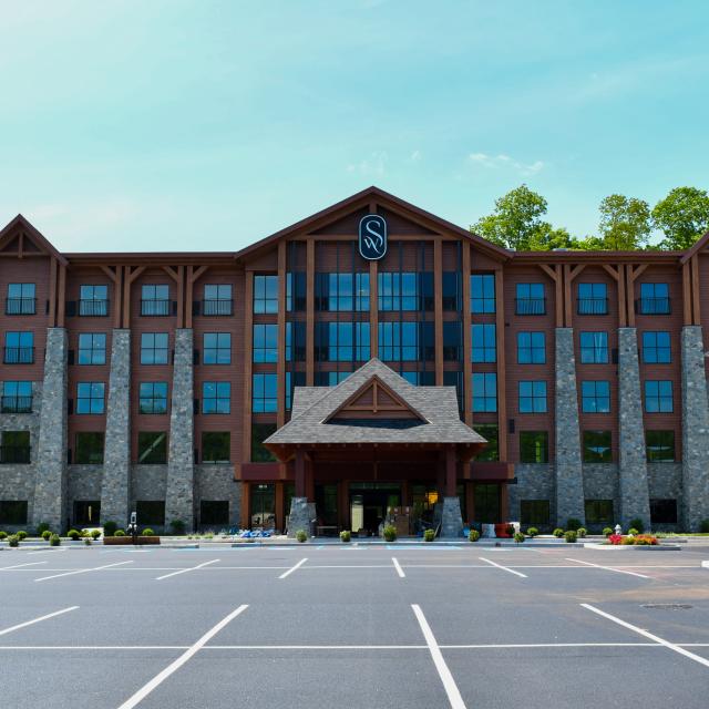 Poconos Resorts