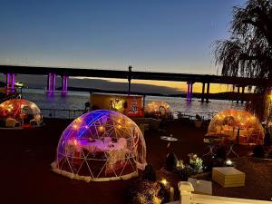 The Sailhouse Introduces Its First-Ever Winter Igloo Village on the Hudson