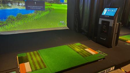 Divot Golf & Golfzon Simulator Simulating in Brownsburg, IN