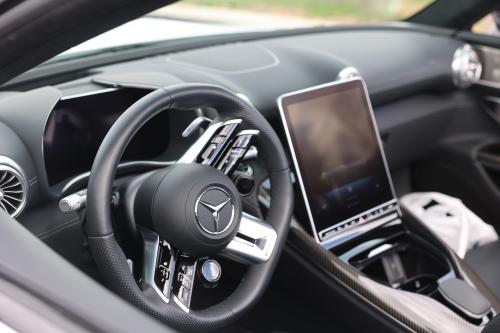 REVIEW: The Mercedes-AMG SL43 Roadster