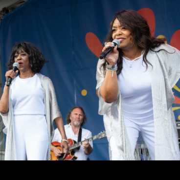 The Dixie Cups