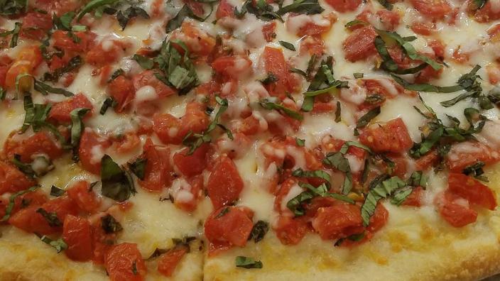 Ferraras Pizza