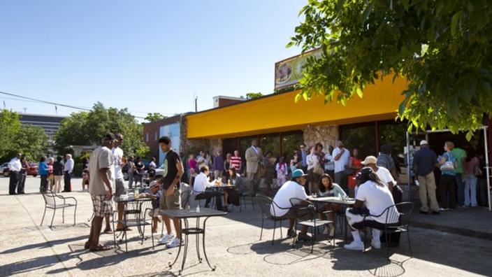 breakfast club queue