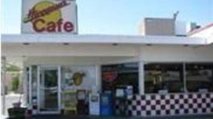 Hurricanes Restaurant Hurricane's Grill: Industrial Themed Upscale