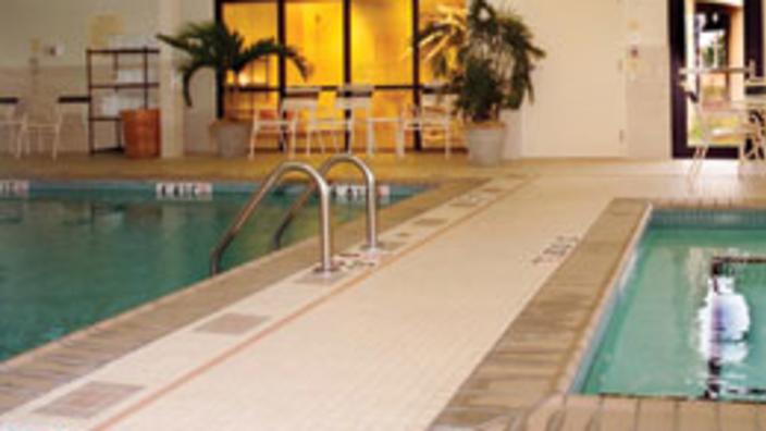 courtyard marriott pool