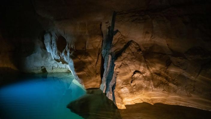 bluespring caverns hours