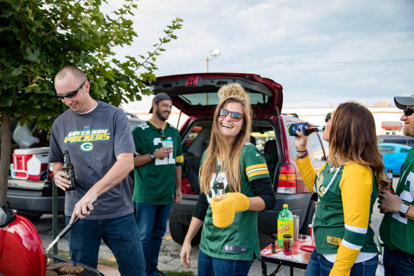 Ask a Local: Green Bay’s Best Tailgating Tips | Discover Green Bay