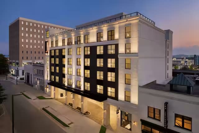 Girl Trip | Girls Weekend Getaway | Huntsville, AL