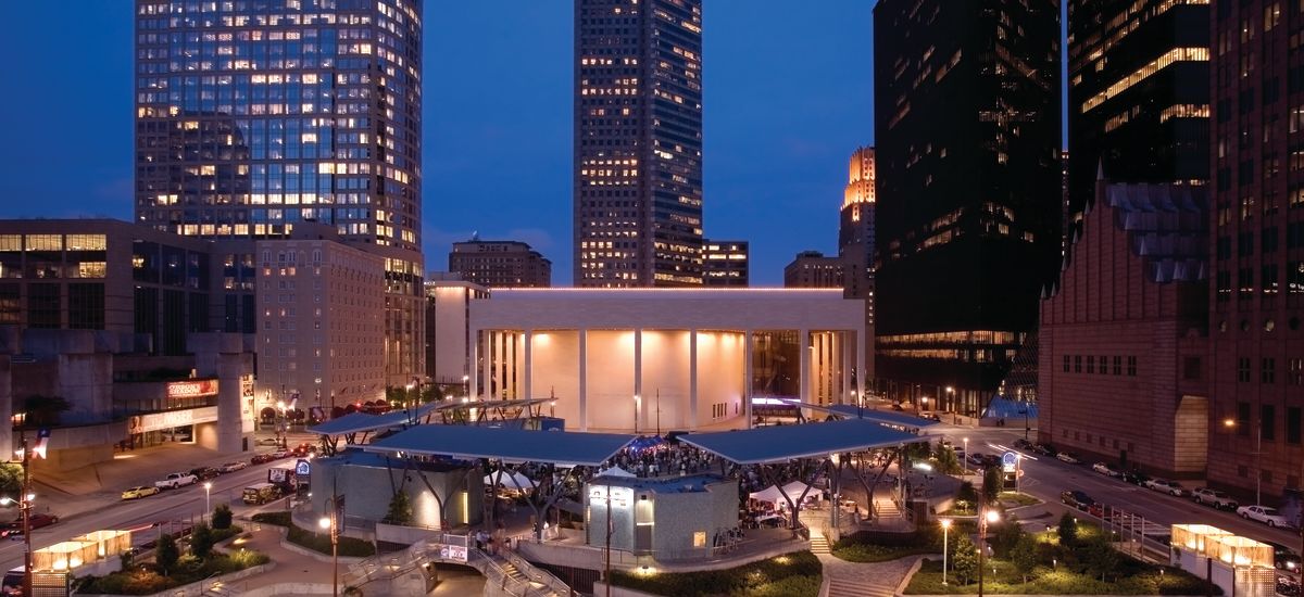 Visitor Information | Houston First Outdoors | Houston Theater District