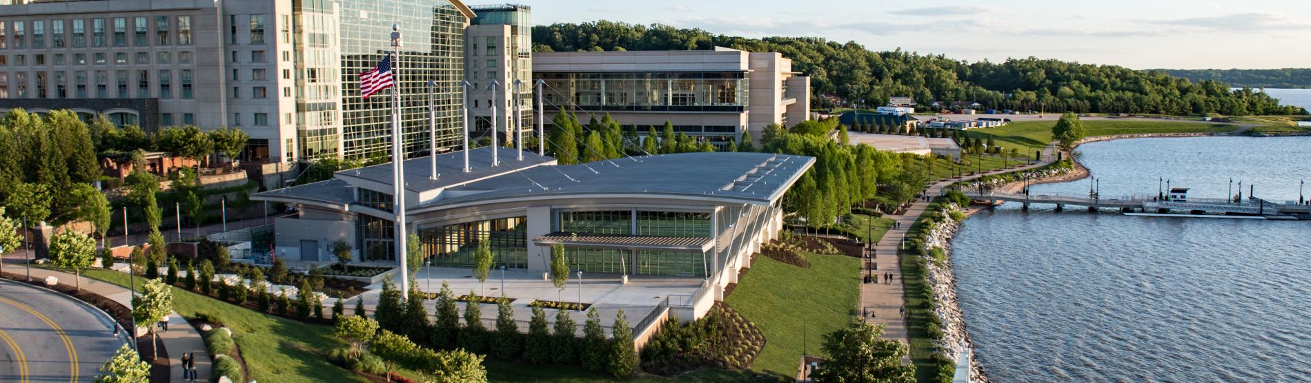 Gaylord Hotel