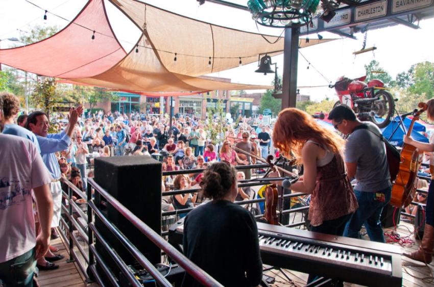 Carrboro Music Festival - When Carrboro Becomes One Big Stage