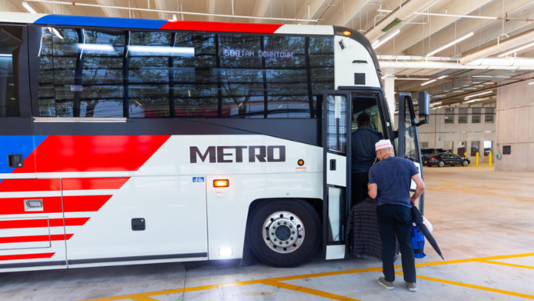 METRO 500 IAH Downtown Direct | Houston Airport Transit