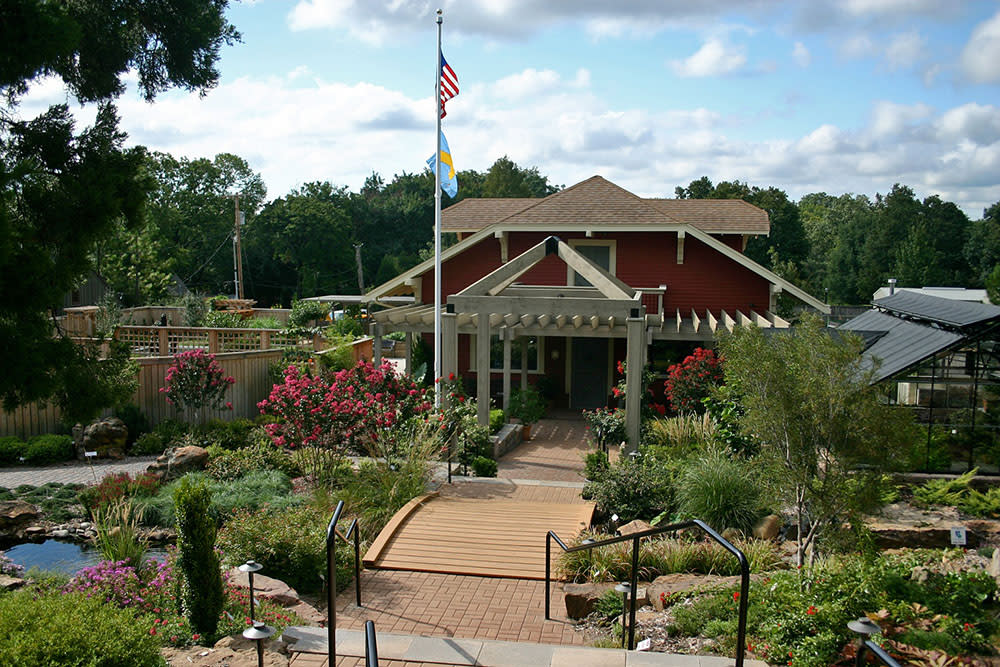 Linnaeus Garden Tulsa