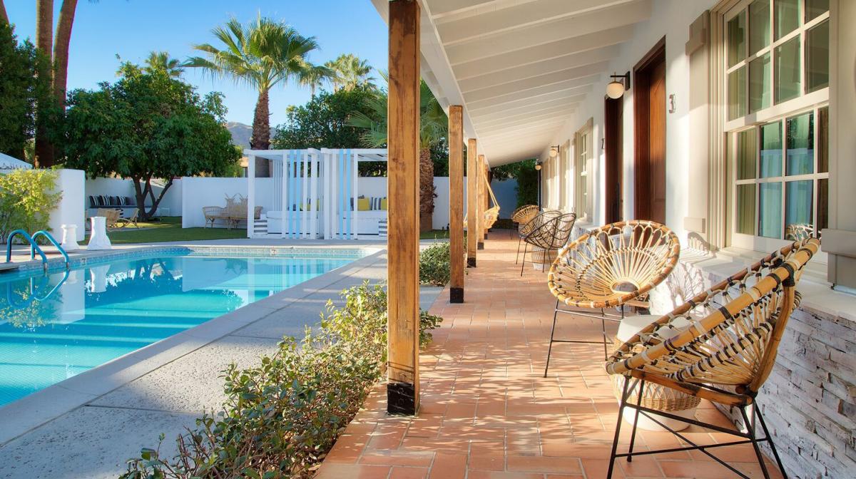 The Ultimate Guide to Day Passes for Hotel Pools in Palm Springs ...