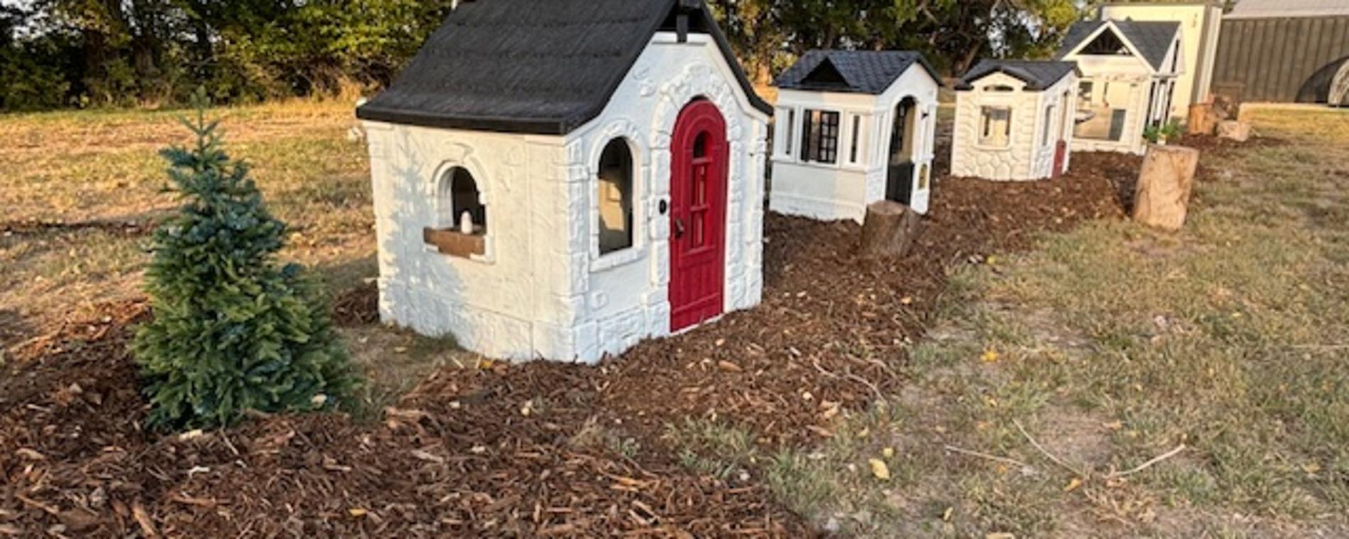 Mega Pines Mini Golf